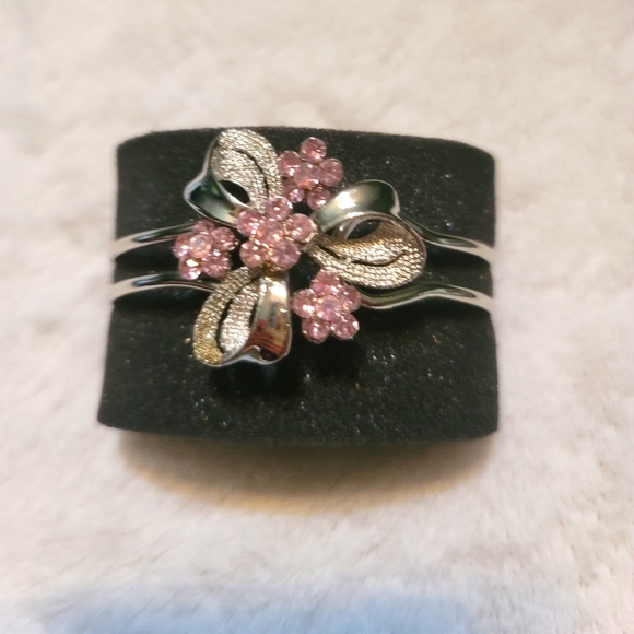 Jewelry | Bracket Clamp Stlye | Poshmark